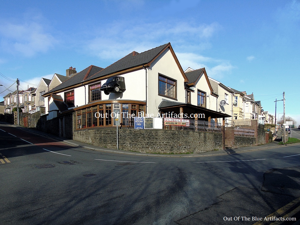 The Highbury Club – Abertillery – Out Of The Blue Artifacts