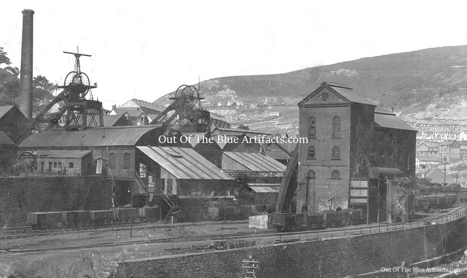 Arrael Griffin Colliery, Six Bells – A History 1891-1988 – Out Of The ...
